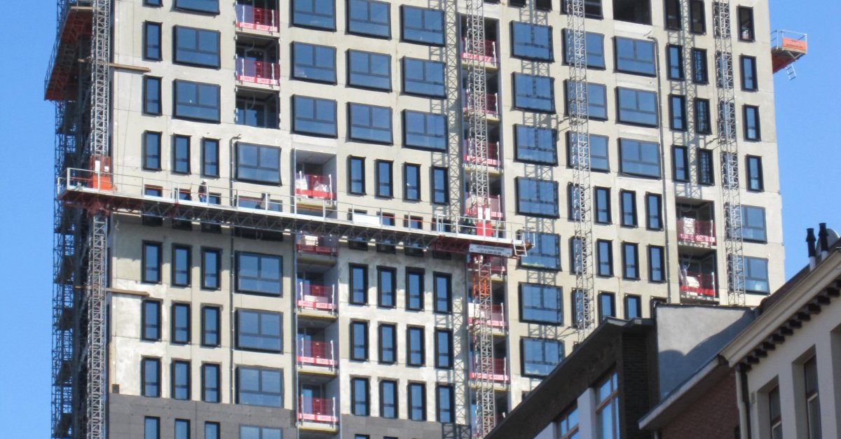 Multi-story buildings made with precast concrete elements